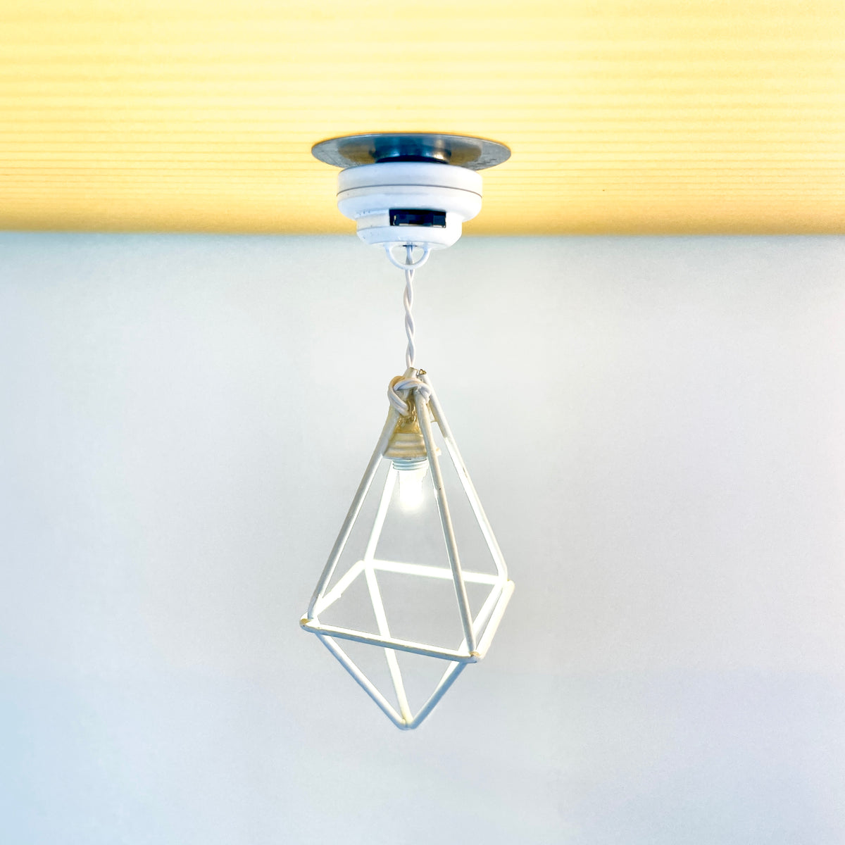1:12 LED Miniature Battery Operated Ceiling Light – A WeeBitTeeny ...